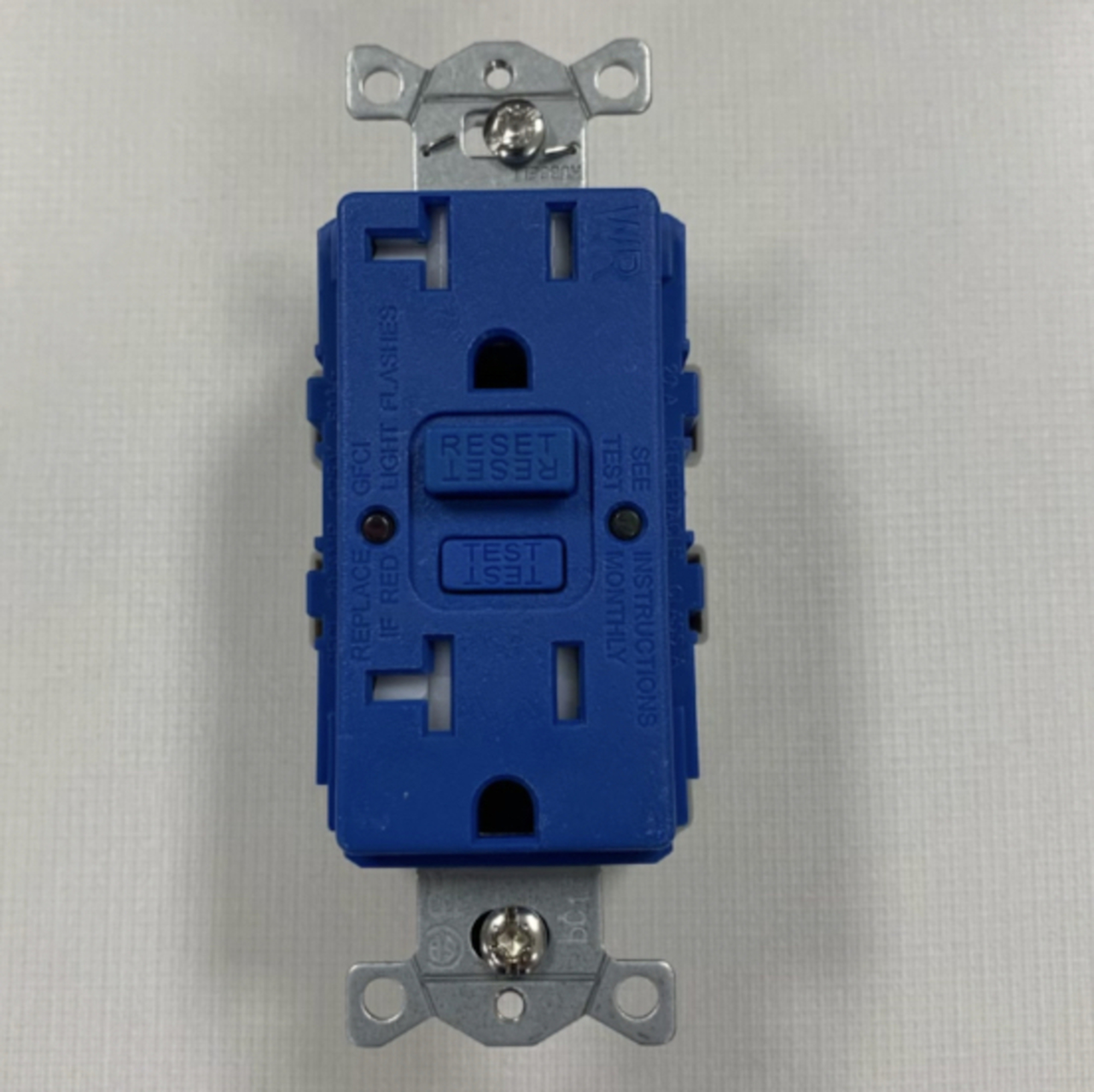 Hubbell - GFTWRST20SNAPBL - GFCI Receptacle, 20A, 125V, Blue ...